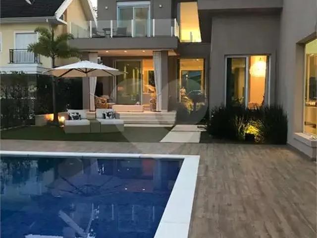 Casa / Sobrado para Venda em Santana de Parnaíba/SP Alphaville 5 Quartos