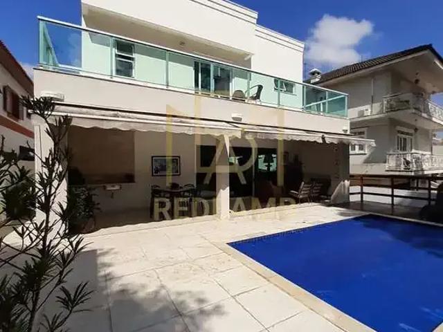 Casa / Sobrado para Venda em Santana de Parnaíba/SP Alphaville 5 Quartos