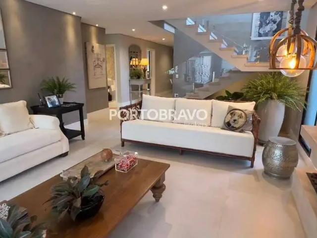Casa / Sobrado para Venda em Santana de Parnaíba/SP Alphaville 5 Quartos