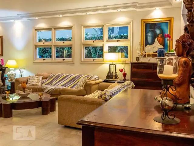 Casa / Sobrado para Venda em Santana de Parnaíba/SP Alphaville 5 Quartos