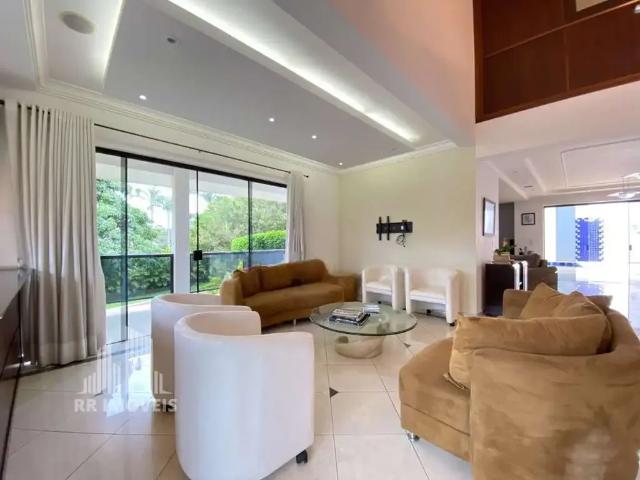 Casa / Sobrado para Venda em Santana de Parnaíba/SP Alphaville 5 Quartos