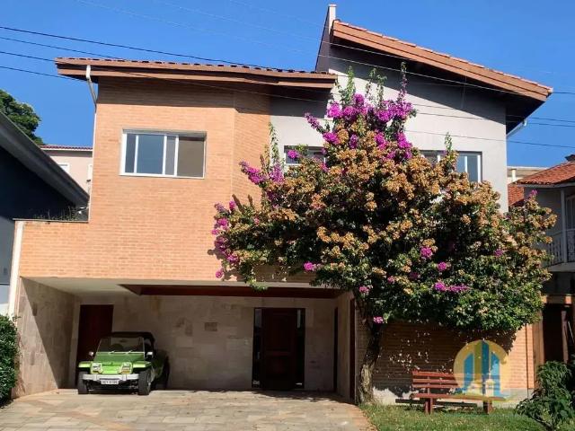 Casa / Sobrado para Venda em Santana de Parnaíba/SP Alphaville 5 Quartos