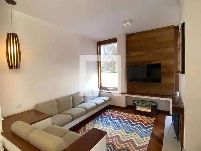 Casa / Sobrado para Venda em Santana de Parnaíba/SP Alphaville 5 Quartos