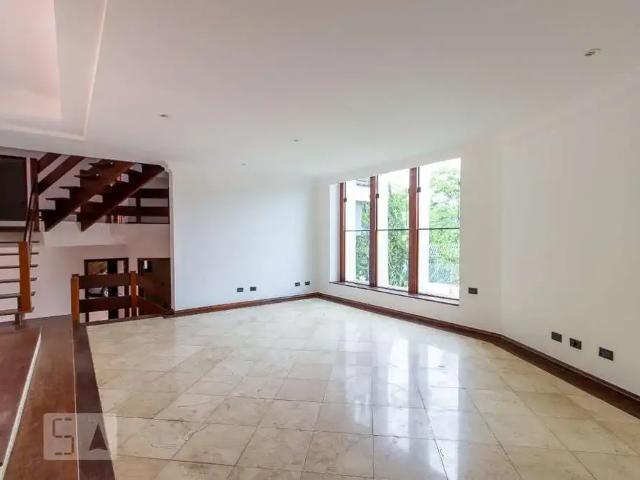 Casa / Sobrado para Venda em Santana de Parnaíba/SP Alphaville 5 Quartos