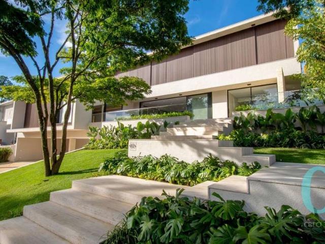 Casa / Sobrado para Venda em Santana de Parnaíba/SP Alphaville 5 Quartos