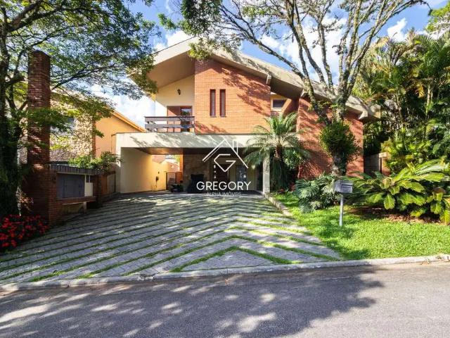 Casa / Sobrado para Venda em Santana de Parnaíba/SP Alphaville 6 Quartos