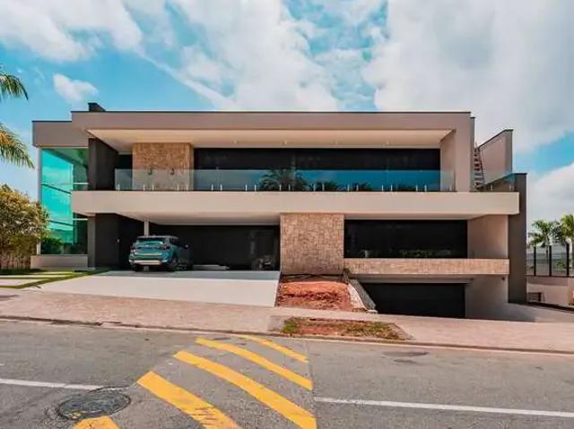 Casa / Sobrado para Venda em Santana de Parnaíba/SP Alphaville 6 Quartos