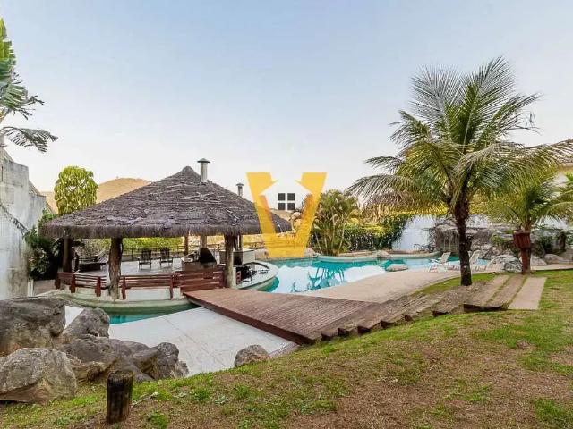 Casa / Sobrado para Venda em Santana de Parnaíba/SP Alphaville 7 Quartos