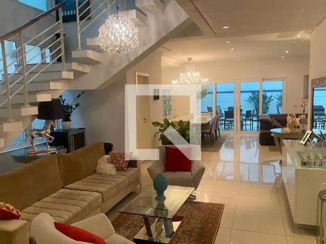 Casa / Sobrado para Venda em Santana de Parnaíba/SP Alphaville 1 Quartos