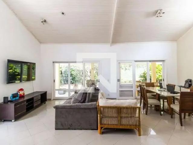 Casa / Sobrado para Venda em Santana de Parnaíba/SP Alphaville 3 Quartos