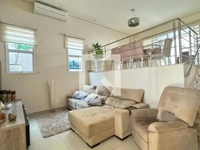 Casa / Sobrado para Venda em Santana de Parnaíba/SP Alphaville 3 Quartos