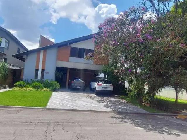 Casa / Sobrado para Venda em Santana de Parnaíba/SP Alphaville 3 Quartos