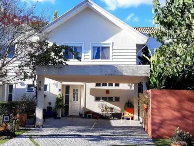 Casa / Sobrado para Venda em Santana de Parnaíba/SP Alphaville 3 Quartos