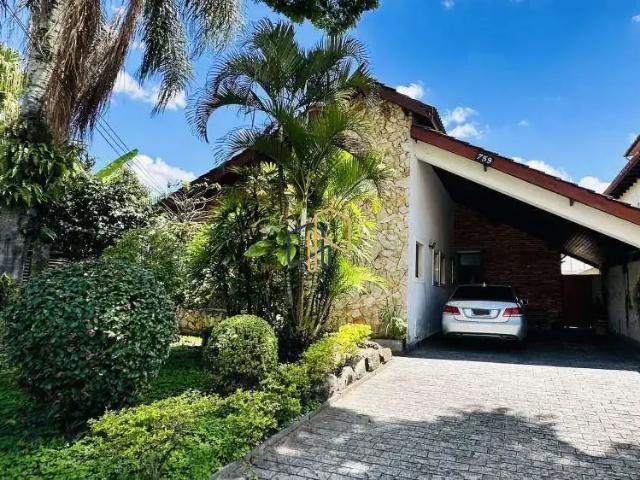 Casa / Sobrado para Venda em Santana de Parnaíba/SP Alphaville 3 Quartos