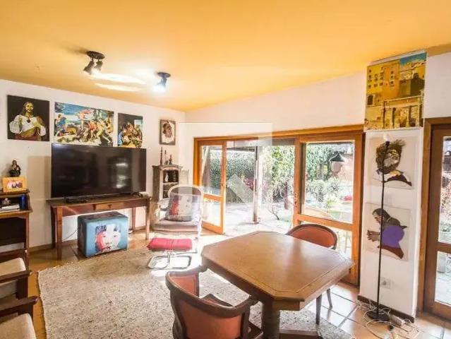 Casa / Sobrado para Venda em Santana de Parnaíba/SP Alphaville 3 Quartos
