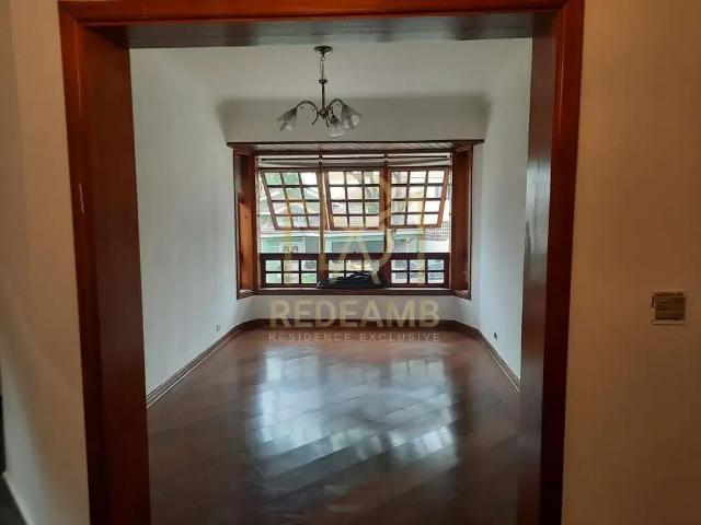 Casa / Sobrado para Venda em Santana de Parnaíba/SP Alphaville 3 Quartos