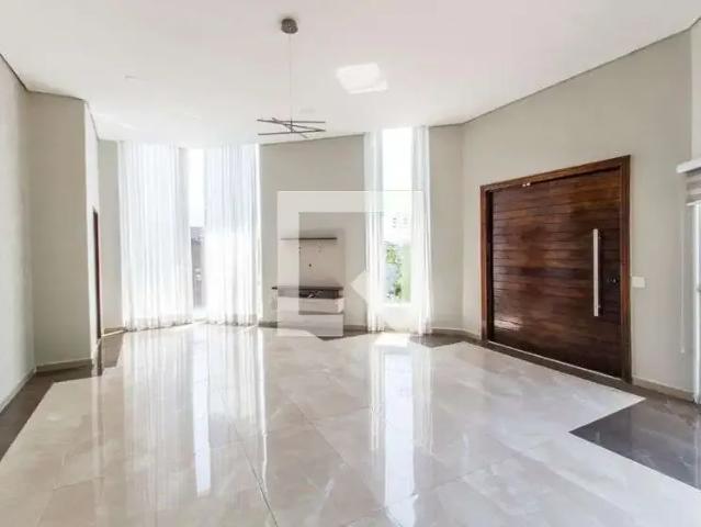 Casa / Sobrado para Venda em Santana de Parnaíba/SP Alphaville 3 Quartos