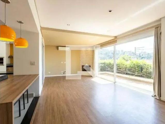 Casa / Sobrado para Venda em Santana de Parnaíba/SP Alphaville 3 Quartos