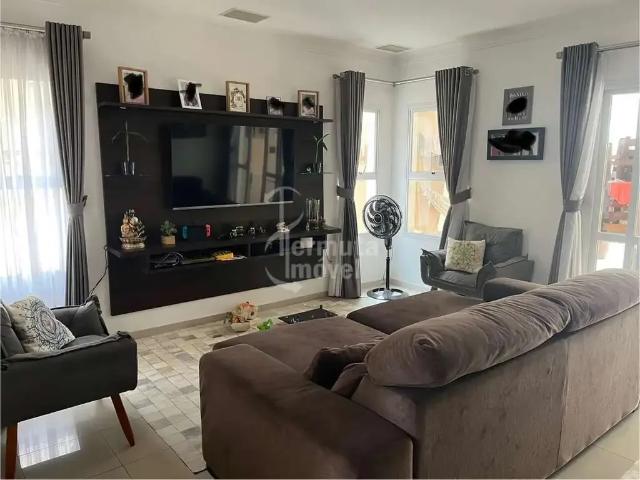 Casa / Sobrado para Venda em Santana de Parnaíba/SP Alphaville 3 Quartos