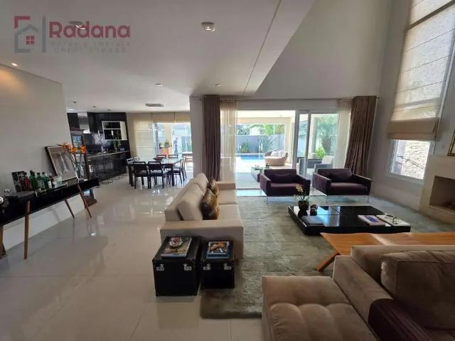 Casa / Sobrado para Venda em Santana de Parnaíba/SP Alphaville 3 Quartos