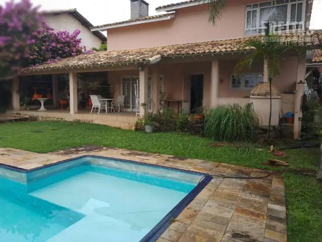 Casa / Sobrado para Venda em Santana de Parnaíba/SP Alphaville 3 Quartos