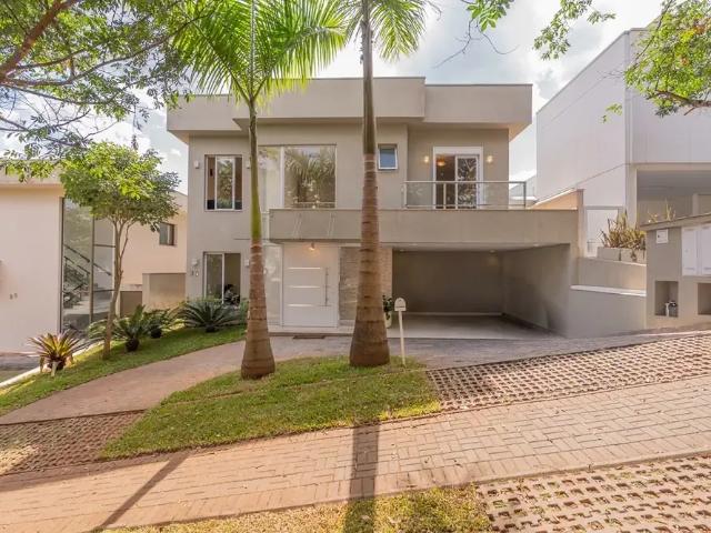 Casa / Sobrado para Venda em Santana de Parnaíba/SP Alphaville 3 Quartos