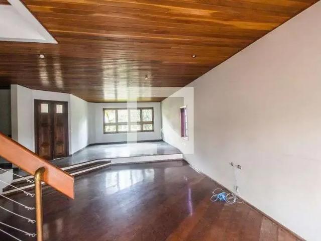 Casa / Sobrado para Venda em Santana de Parnaíba/SP Alphaville 3 Quartos