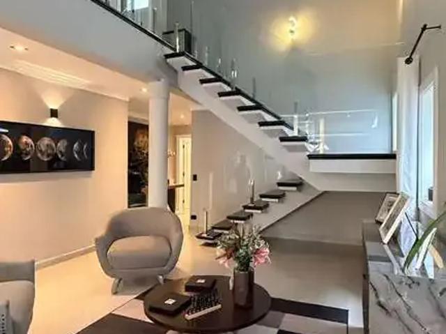 Casa / Sobrado para Venda em Santana de Parnaíba/SP Alphaville 3 Quartos