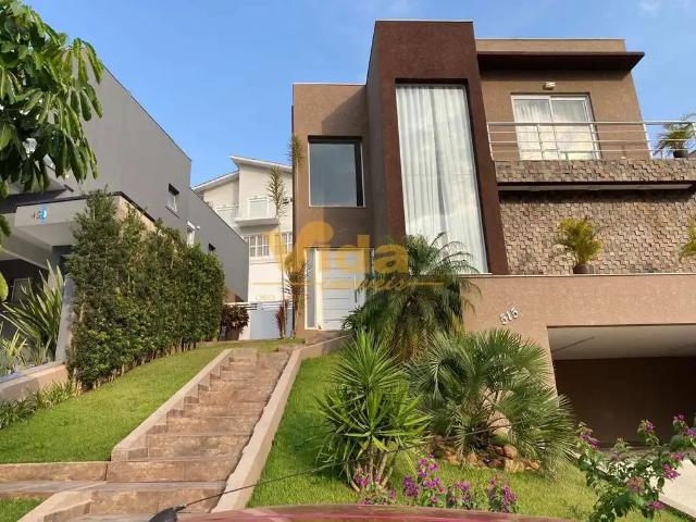 Casa / Sobrado para Venda em Santana de Parnaíba/SP Alphaville 3 Quartos