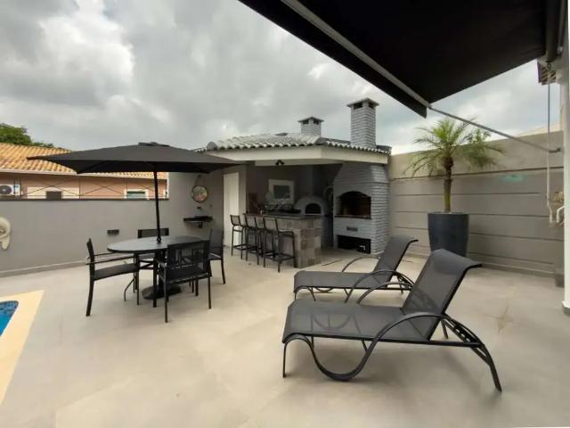 Casa / Sobrado para Venda em Santana de Parnaíba/SP Alphaville 3 Quartos