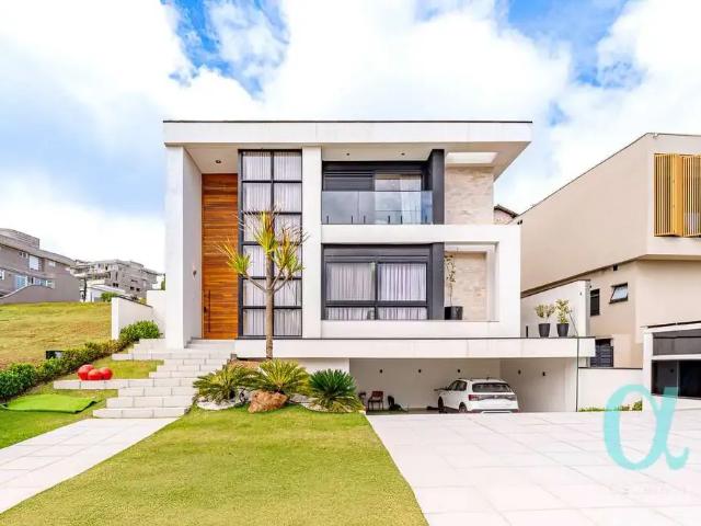 Casa / Sobrado para Venda em Santana de Parnaíba/SP Alphaville 3 Quartos