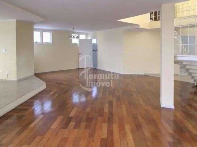 Casa / Sobrado para Venda em Santana de Parnaíba/SP Alphaville 3 Quartos