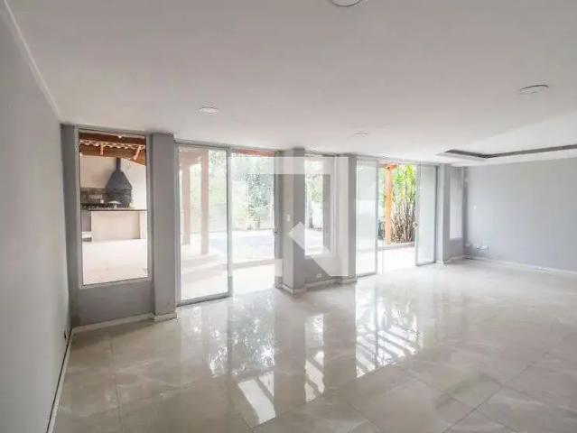 Casa / Sobrado para Venda em Santana de Parnaíba/SP Alphaville 3 Quartos