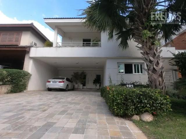 Casa / Sobrado para Venda em Santana de Parnaíba/SP Alphaville 3 Quartos