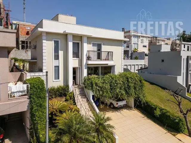Casa / Sobrado para Venda em Santana de Parnaíba/SP Alphaville 3 Quartos