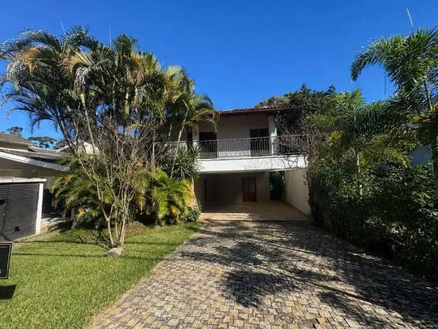 Casa / Sobrado para Venda em Santana de Parnaíba/SP Alphaville 3 Quartos