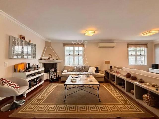 Casa / Sobrado para Venda em Santana de Parnaíba/SP Alphaville Residencial 12 2 Quartos
