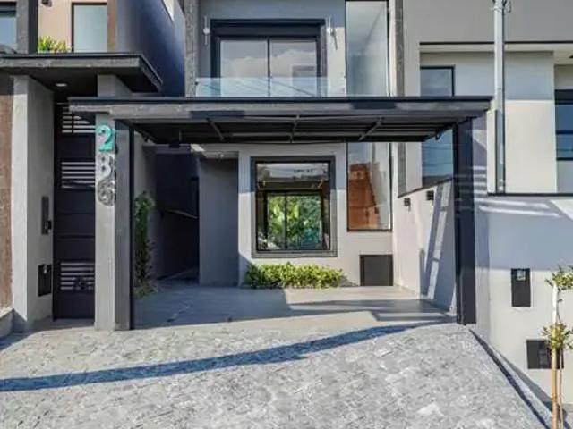 Casa / Sobrado para Venda em Santana de Parnaíba/SP Jaguari 3 Quartos