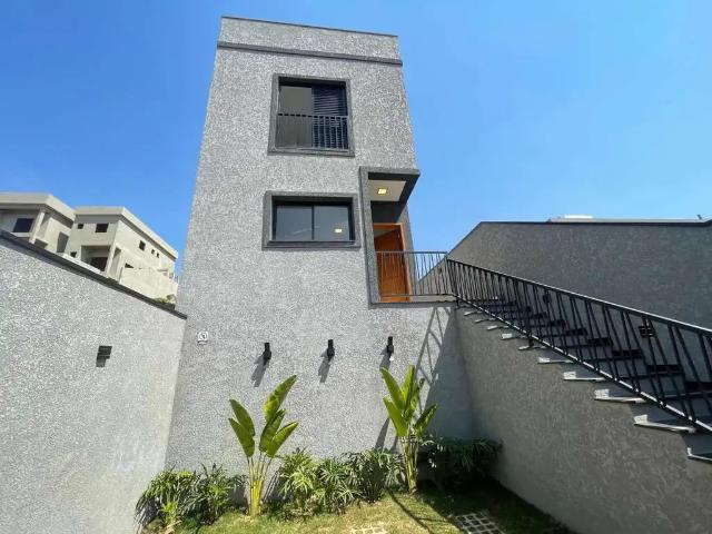 Casa / Sobrado para Venda em Santana de Parnaíba/SP Jaguari 3 Quartos