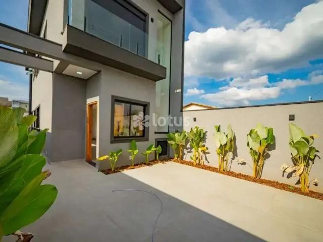 Casa / Sobrado para Venda em Santana de Parnaíba/SP Jaguari 3 Quartos