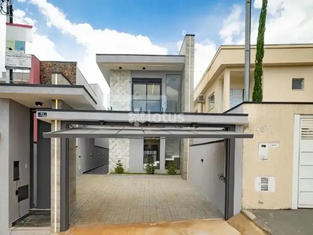 Casa / Sobrado para Venda em Santana de Parnaíba/SP Jaguari 3 Quartos