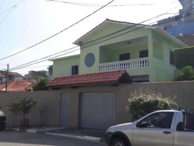Casa / Sobrado para Venda em Santana de Parnaíba/SP Jardim São Luís 3 Quartos