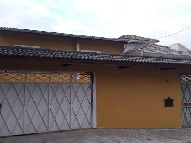 Casa / Sobrado para Venda em Santana de Parnaíba/SP Jardim São Luís 5 Quartos