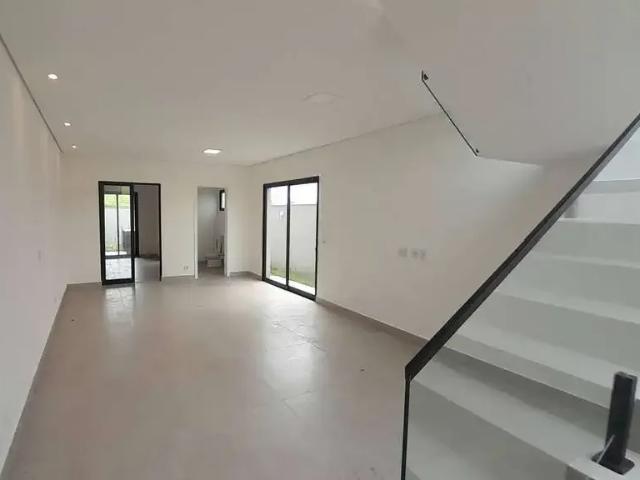 Casa / Sobrado para Venda em Santana de Parnaíba/SP Loteamento Jardim das Flores 3 Quartos