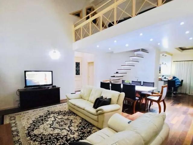Casa / Sobrado para Venda em Santana de Parnaíba/SP Morada das Flores Aldeia da Serra 3 Quartos