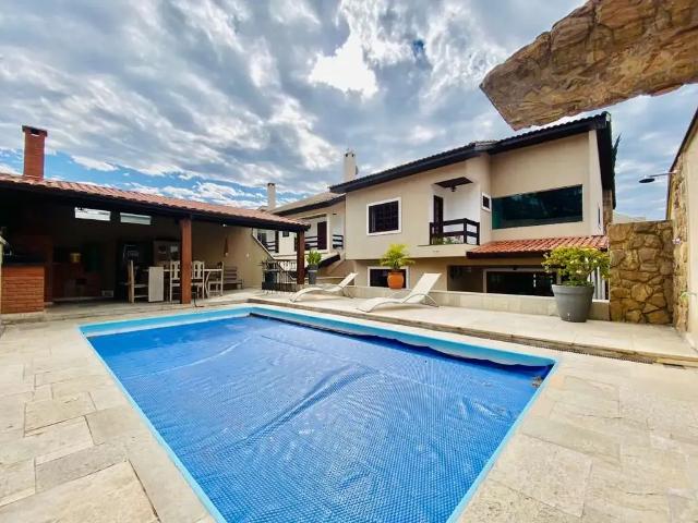 Casa / Sobrado para Venda em Santana de Parnaíba/SP Morada das Flores Aldeia da Serra 4 Quartos