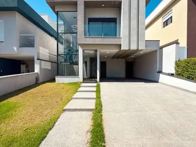 Casa / Sobrado para Venda em Santana de Parnaíba/SP Suru 4 Quartos