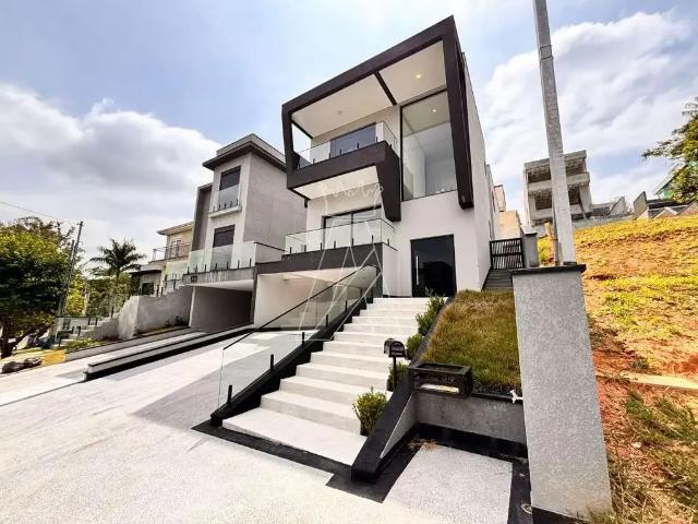 Casa / Sobrado para Venda em Santana de Parnaíba/SP Suru 4 Quartos