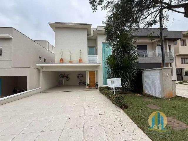 Casa / Sobrado para Venda em Santana de Parnaíba/SP Suru 4 Quartos