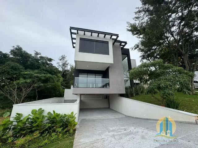 Casa / Sobrado para Venda em Santana de Parnaíba/SP Suru 3 Quartos